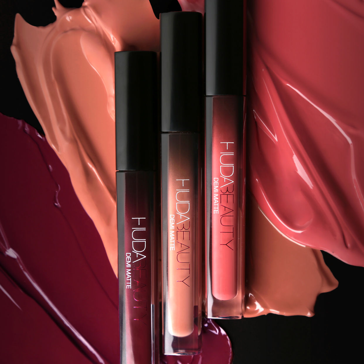 Huda Beauty Demi Matte Cream Lipstick - Day Slayer
