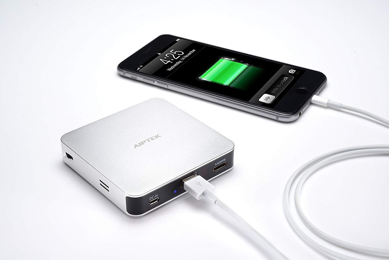 Aiptek i70 MobileCinema Compact Wireless Projector